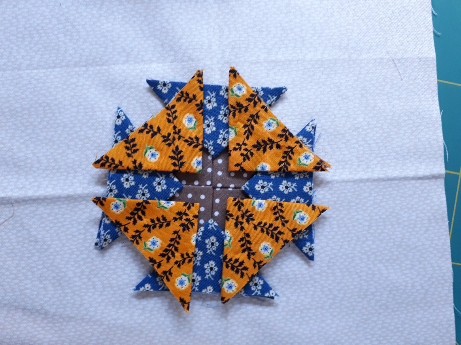 Un Pine Cone bloc ! | Patchwork Inspirations