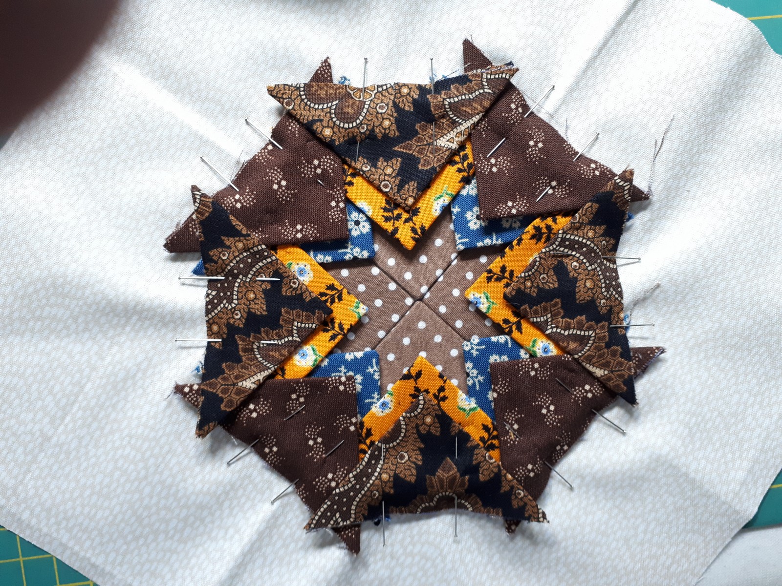 Un Pine Cone bloc ! | Patchwork Inspirations