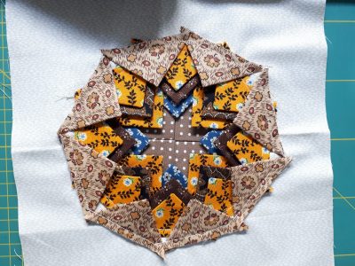 Un Pine Cone bloc ! | Patchwork Inspirations