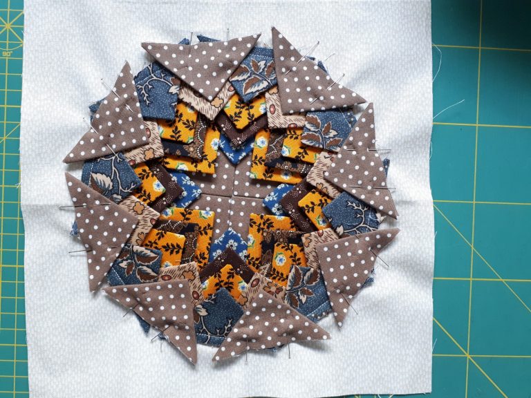 Un Pine Cone bloc ! | Patchwork Inspirations