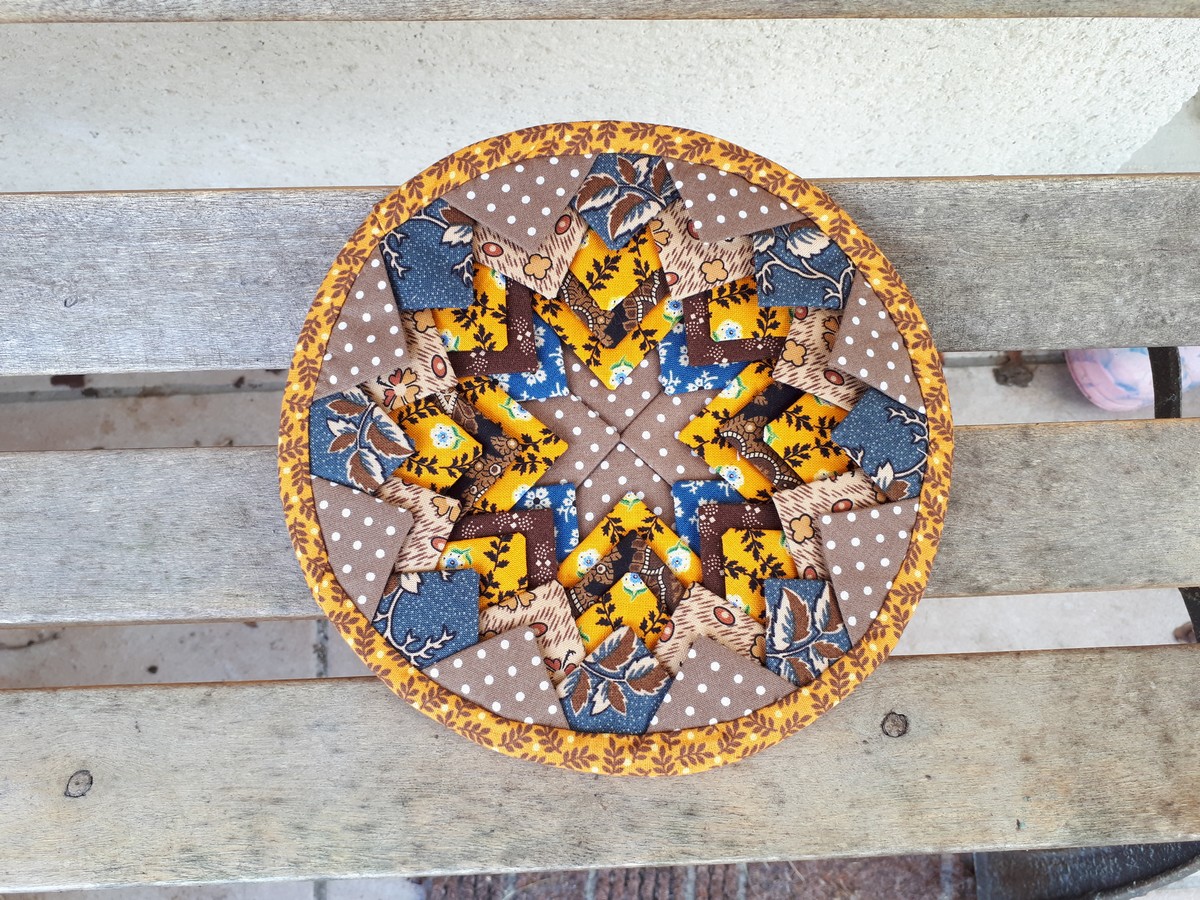 Un Pine Cone bloc ! | Patchwork Inspirations